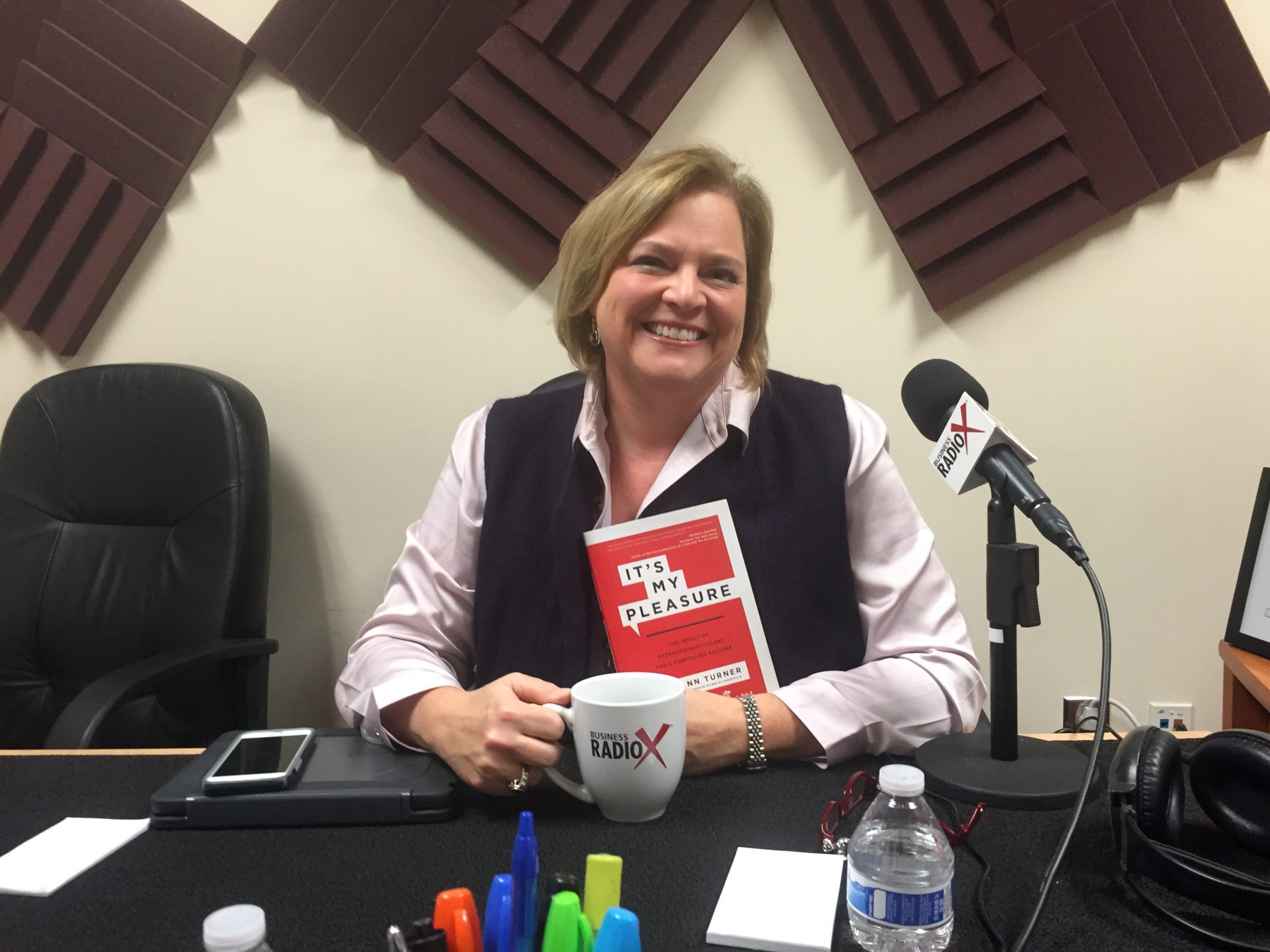 Dee Ann Turner Author of “It’s My Pleasure” - Business RadioX