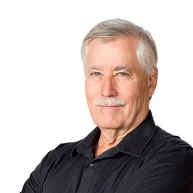 Scott McIntosh and Jennifer Burwell with MAC6 E11 - Business RadioX