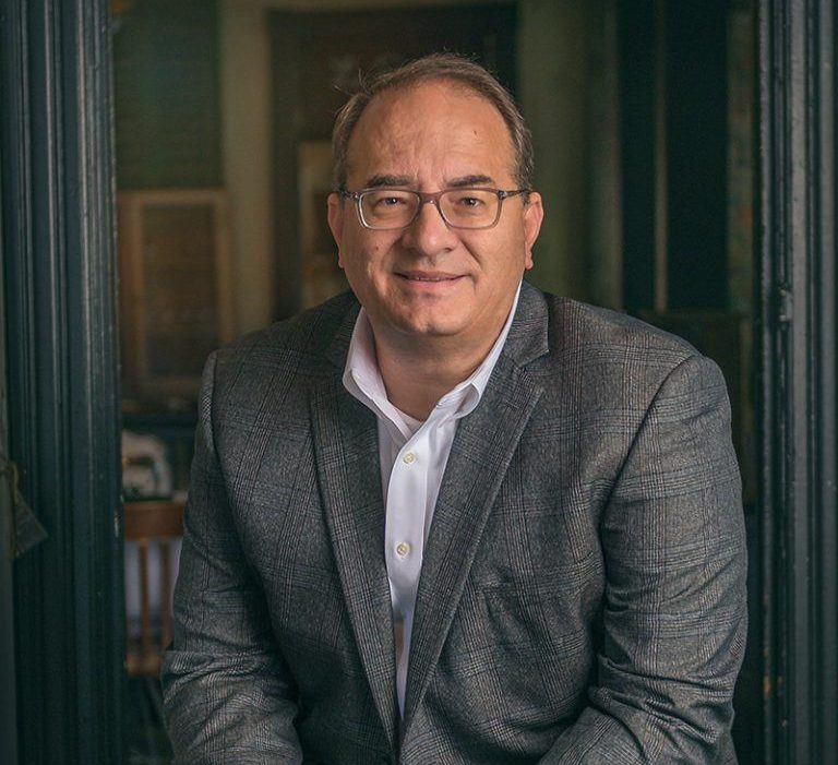 Alan Crowe with Room2work - Business RadioX