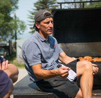 Jeff Kennedy with Moe's Original BBQ - Business RadioX