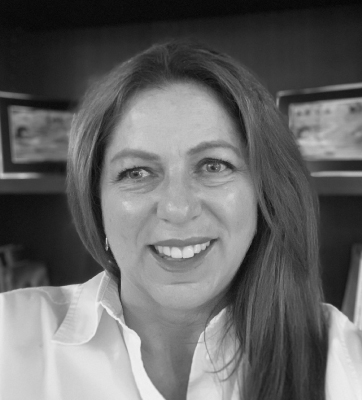 Angie Licea With Global Travel Collection - Business RadioX