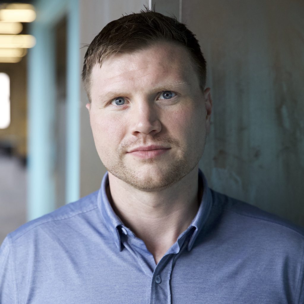 Daniel Larson, Kyros - Business RadioX