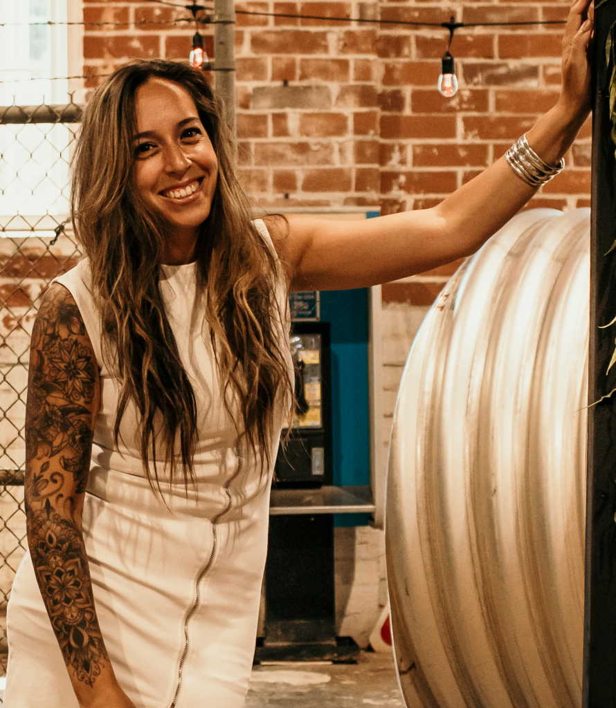 Writer, Photographer and Marketing Director Lindsi Rian - Business ...