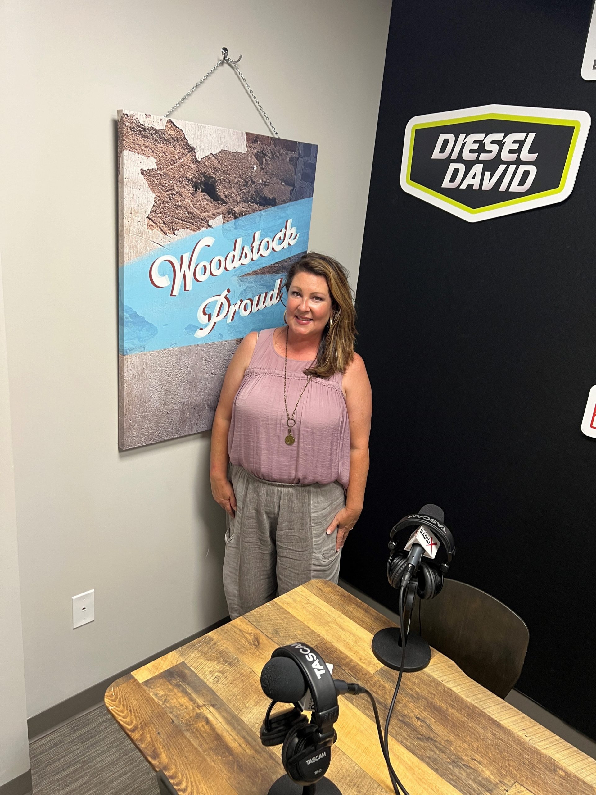 Kelly Sirois with Atlanta Hollywood Acting Studios - Business RadioX