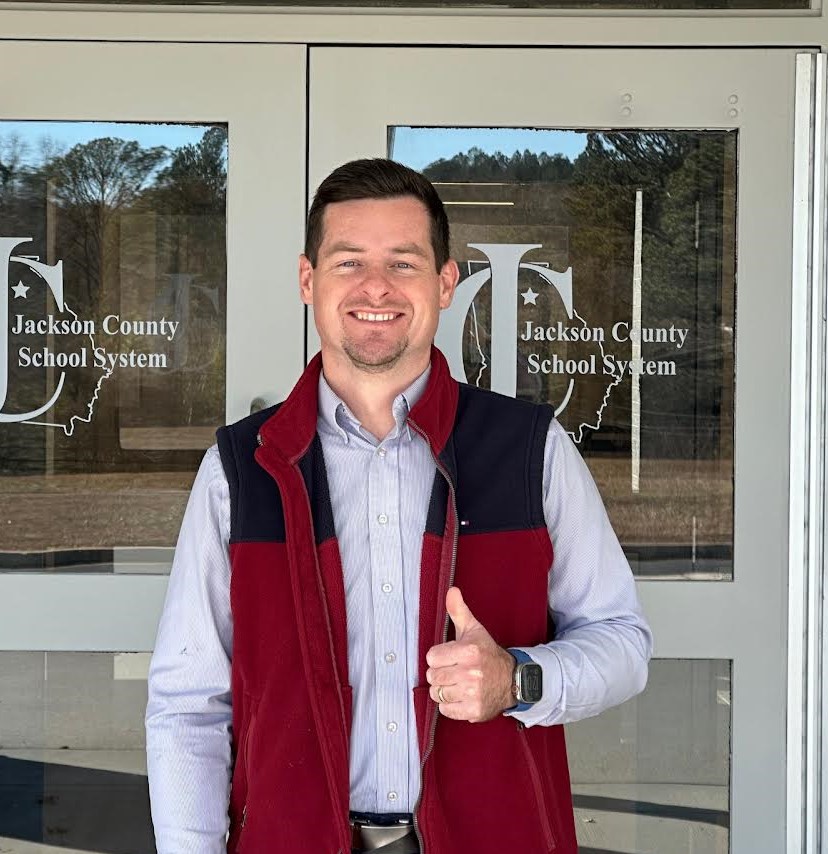 Ben McDaniel with the Barrow Area Rotary Club - Business RadioX