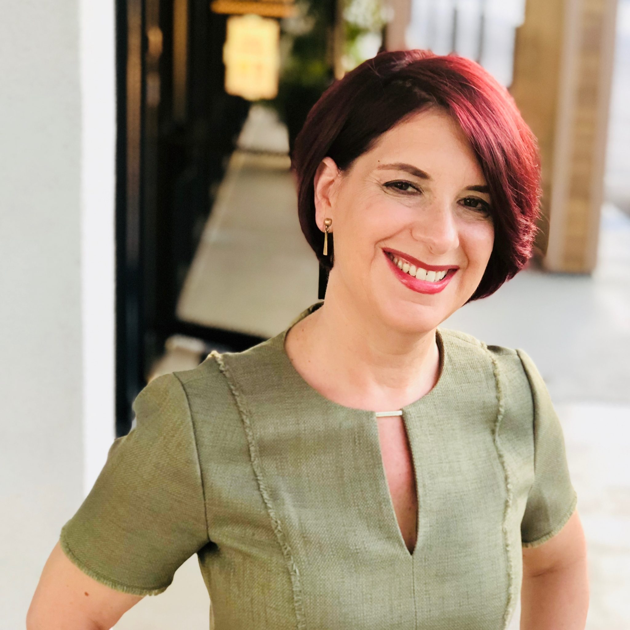 Crafting Image Makeovers, with Debora Hornbuckle, OTP Hair and Make-Up Salon - Business RadioX